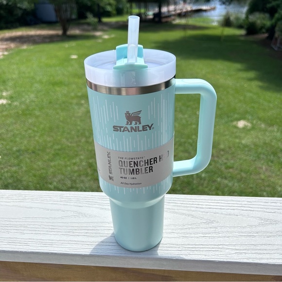 Stanley | Dining | Stanley Soft Rain Mint Flowstate Quencher H2 40oz ...